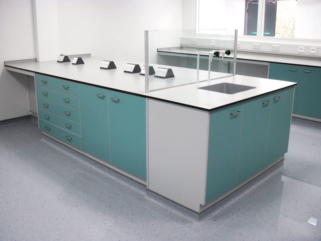 Laboratory workbench Experts | Klick Technology