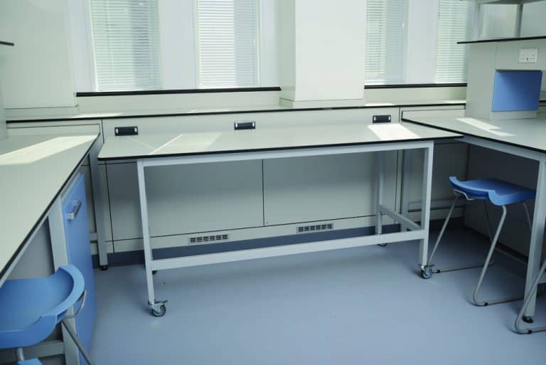 Trespa mobile laboratory table