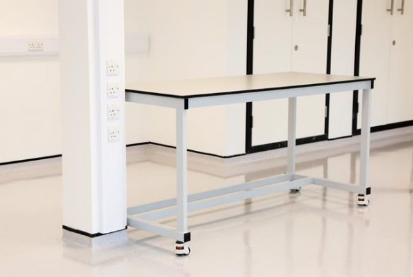 Laboratory Workbenches for Industrial Labs | Klick Technology